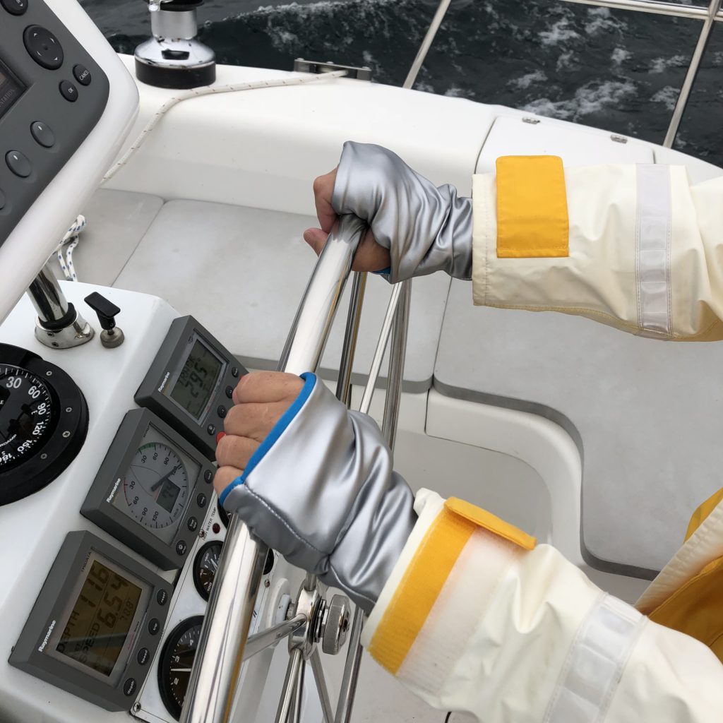 Waterproof Fingerless Gloves are Water Repellent